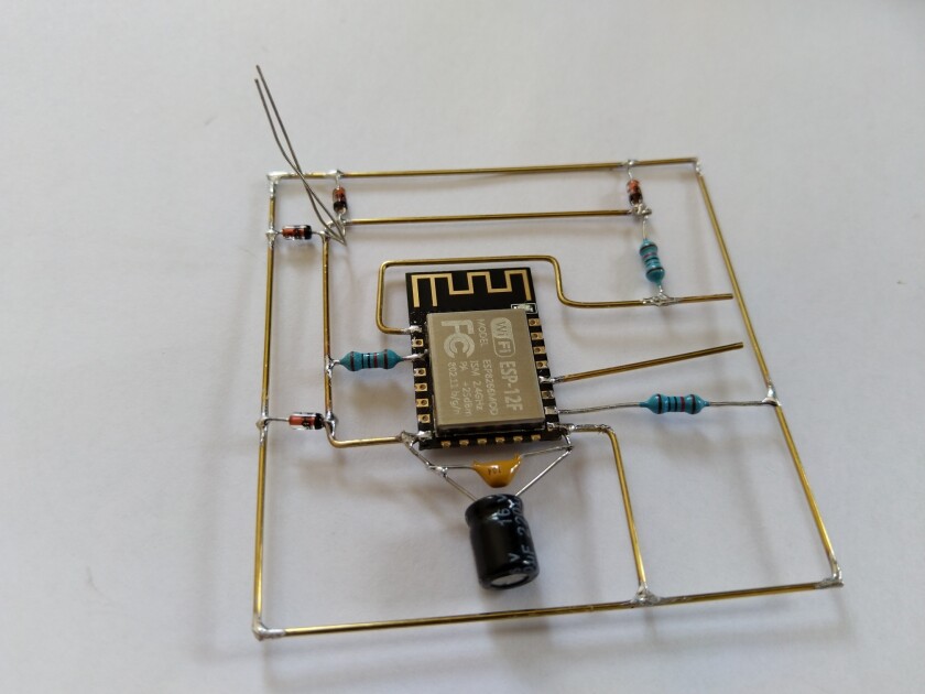 Freeform ESP8266 OLED MQTT client – Josef Adamčík